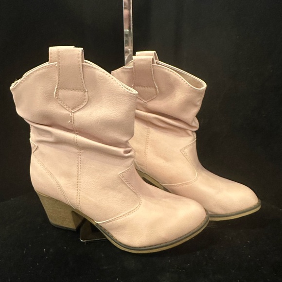 Charles Albert | Shoes | Charles Albert Pink Heeled Boots | Poshmark